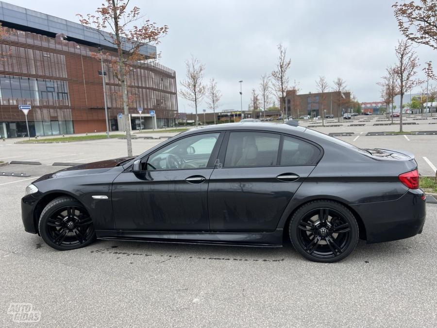 Black BMW 525 2011 in Klaipeda, with an engine capacity of 3.00 L and mileage of 333 thousand km for 8800 €, photo 4 on AUTOMOTO.COM.LV