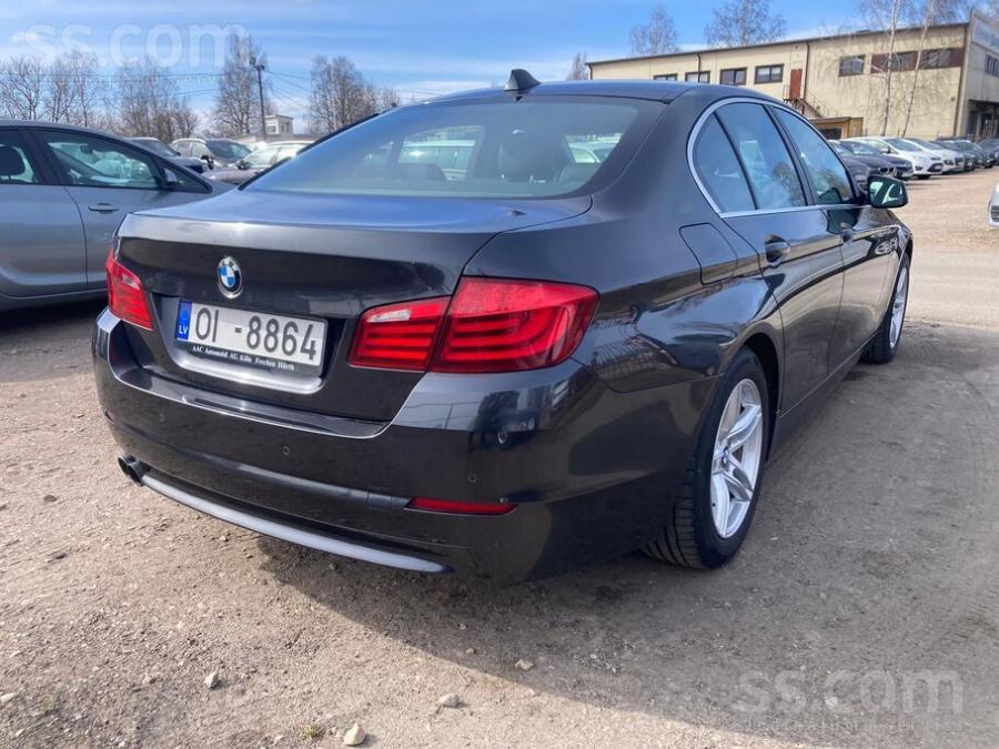 Черный БМВ 525 2011 в Рига, объемом двигателя 3.00 л и пробегом 235 тыс. км за 8800 €, фото 6 на AUTOMOTO.COM.LV