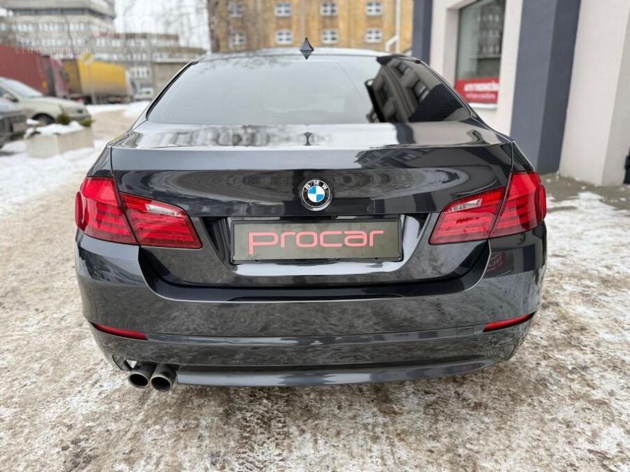 Melns BMW 525 2011 Rīga, ar dzinēja tilpumu 3.00 L un nobraukumu 260 tūkst. km par 8700 €, foto 6 vietnē AUTOMOTO.COM.LV