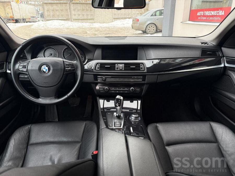 Melns BMW 525 2011 Rīga, ar dzinēja tilpumu 3.00 L un nobraukumu 260 tūkst. km par 8700 €, foto 9 vietnē AUTOMOTO.COM.LV
