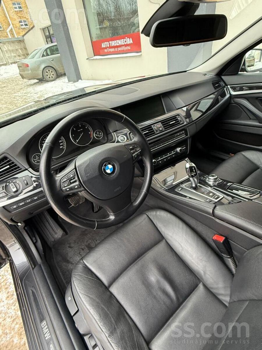 Melns BMW 525 2011 Rīga, ar dzinēja tilpumu 3.00 L un nobraukumu 260 tūkst. km par 8700 €, foto 14 vietnē AUTOMOTO.COM.LV