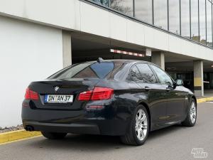 Melns BMW 525 2011 Viļņa, ar dzinēja tilpumu 3.00 L un nobraukumu 314 tūkst. km par 9900 €, foto 3 vietnē AUTOMOTO.COM.LV