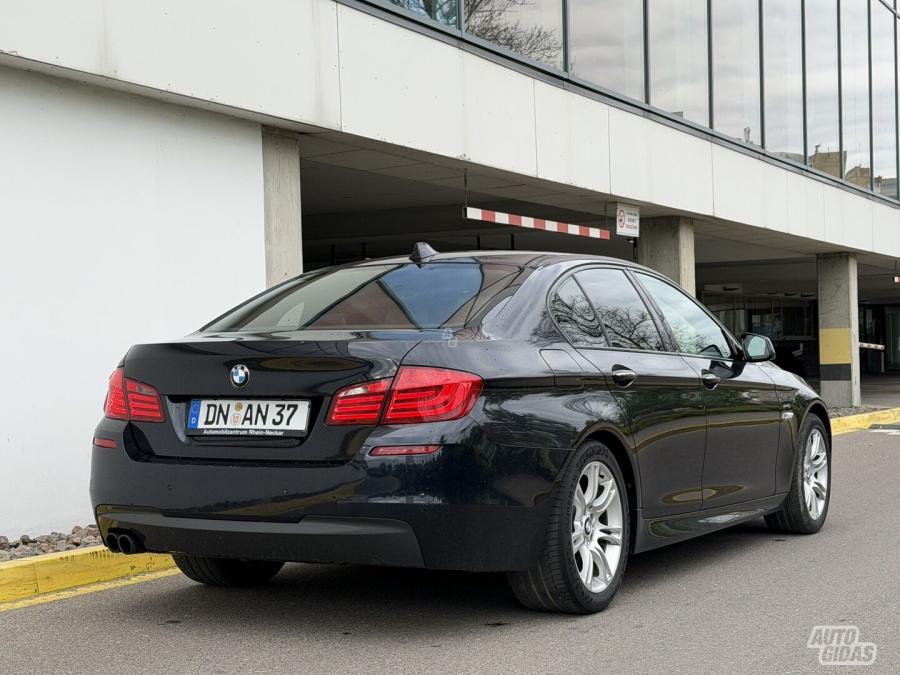 Melns BMW 525 2011 Viļņa, ar dzinēja tilpumu 3.00 L un nobraukumu 314 tūkst. km par 9900 €, foto 3 vietnē AUTOMOTO.COM.LV