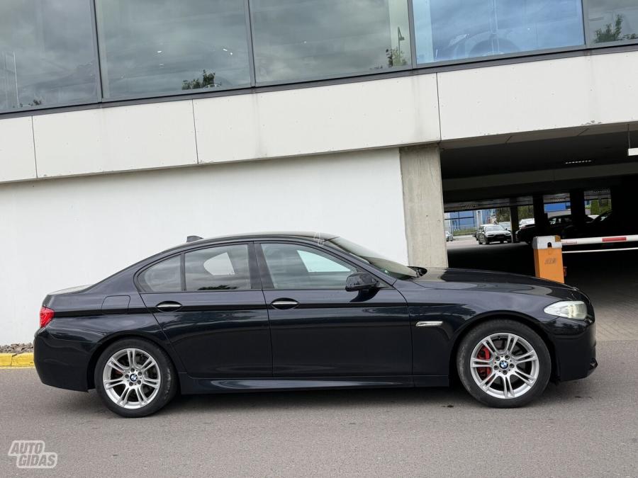 Melns BMW 525 2011 Viļņa, ar dzinēja tilpumu 3.00 L un nobraukumu 314 tūkst. km par 9900 €, foto 7 vietnē AUTOMOTO.COM.LV