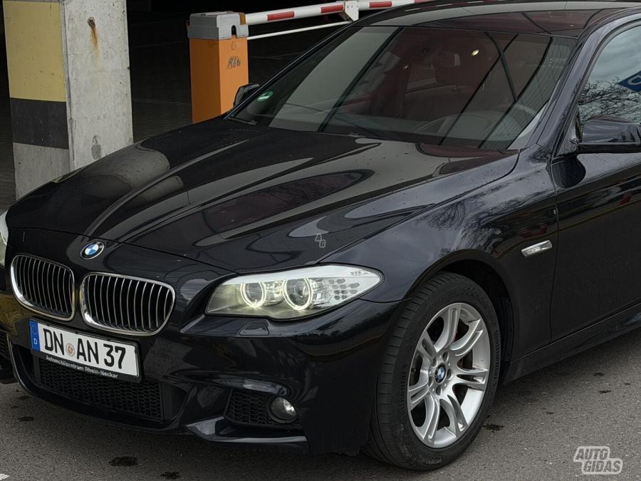 Melns BMW 525 2011 Viļņa, ar dzinēja tilpumu 3.00 L un nobraukumu 314 tūkst. km par 9900 €, foto 10 vietnē AUTOMOTO.COM.LV