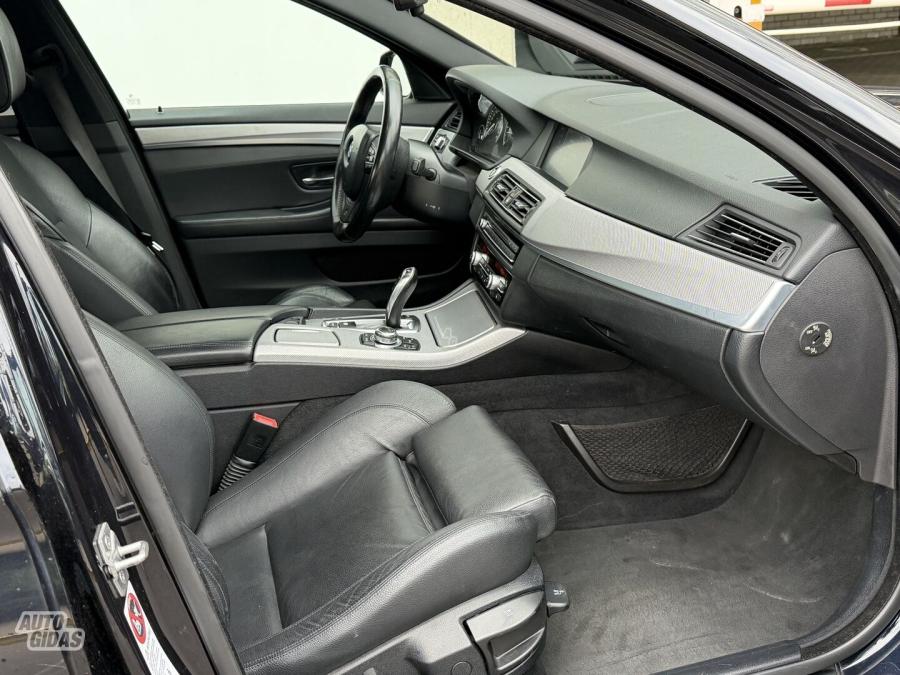 Melns BMW 525 2011 Viļņa, ar dzinēja tilpumu 3.00 L un nobraukumu 314 tūkst. km par 9900 €, foto 12 vietnē AUTOMOTO.COM.LV