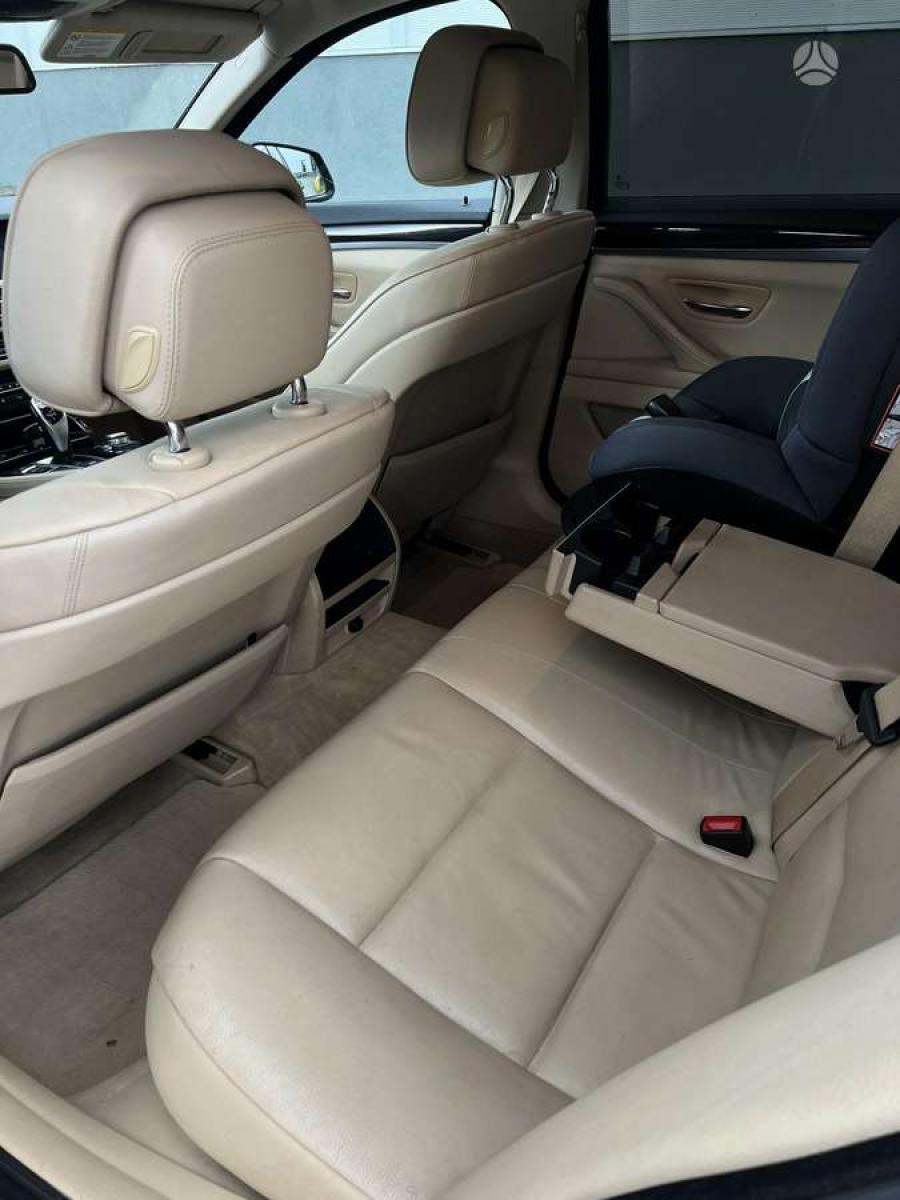 Melns BMW 525 2011 Viļņa, ar dzinēja tilpumu 2.99 L un nobraukumu 511 tūkst. km par 6400 €, foto 10 vietnē AUTOMOTO.COM.LV