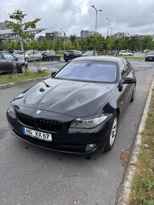 Black BMW 525 2011 in Vilnius, with an engine capacity of 3.00 L and mileage of 264 thousand km for 7850 €, photo 3 on AUTOMOTO.COM.LV