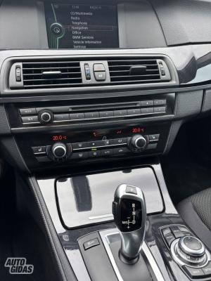 Black BMW 525 2011 in Vilnius, with an engine capacity of 3.00 L and mileage of 264 thousand km for 7850 €, photo 11 on AUTOMOTO.COM.LV