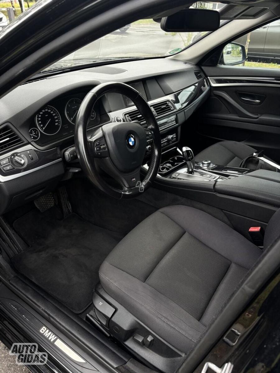 Black BMW 525 2011 in Vilnius, with an engine capacity of 3.00 L and mileage of 264 thousand km for 7850 €, photo 12 on AUTOMOTO.COM.LV