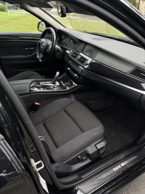 Black BMW 525 2011 in Vilnius, with an engine capacity of 3.00 L and mileage of 264 thousand km for 7850 €, photo 13 on AUTOMOTO.COM.LV