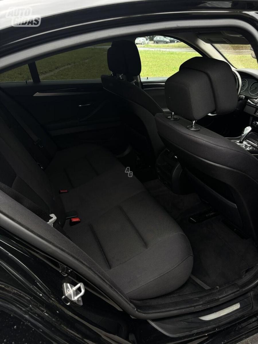 Black BMW 525 2011 in Vilnius, with an engine capacity of 3.00 L and mileage of 264 thousand km for 7850 €, photo 16 on AUTOMOTO.COM.LV