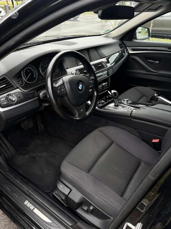 Black BMW 525 2011 in Vilnius, with an engine capacity of 2.99 L and mileage of 264 thousand km for 7600 €, photo 8 on AUTOMOTO.COM.LV