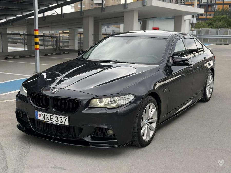 Black BMW 525 2011 in Vilnius, with an engine capacity of 2.99 L and mileage of 350 thousand km for 9999 €, photo 14 on AUTOMOTO.COM.LV