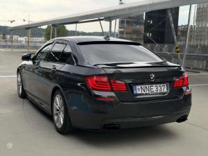 Black BMW 525 2011 in Vilnius, with an engine capacity of 2.99 L and mileage of 350 thousand km for 9999 €, photo 15 on AUTOMOTO.COM.LV