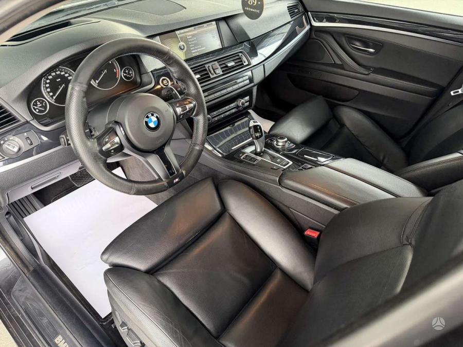 Black BMW 525 2011 in Vilnius, with an engine capacity of 2.99 L and mileage of 350 thousand km for 9999 €, photo 26 on AUTOMOTO.COM.LV