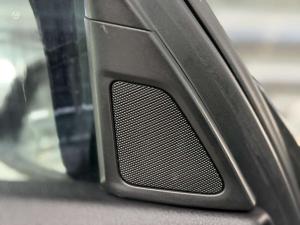 Black BMW 525 2011 in Vilnius, with an engine capacity of 2.99 L and mileage of 350 thousand km for 9999 €, photo 41 on AUTOMOTO.COM.LV