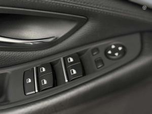 Black BMW 525 2011 in Vilnius, with an engine capacity of 2.99 L and mileage of 350 thousand km for 9999 €, photo 42 on AUTOMOTO.COM.LV