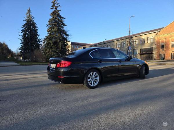 Black BMW 525 2012 in Siauliai, with an engine capacity of 2.00 L and mileage of 266 thousand km for 11700 €, photo 6 on AUTOMOTO.COM.LV