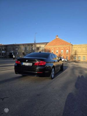 Black BMW 525 2012 in Siauliai, with an engine capacity of 2.00 L and mileage of 266 thousand km for 11700 €, photo 7 on AUTOMOTO.COM.LV