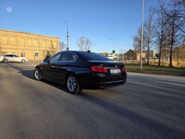 Black BMW 525 2012 in Siauliai, with an engine capacity of 2.00 L and mileage of 266 thousand km for 11700 €, photo 9 on AUTOMOTO.COM.LV