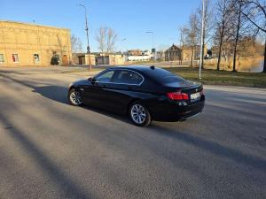 Black BMW 525 2012 in Siauliai, with an engine capacity of 2.00 L and mileage of 266 thousand km for 11700 €, photo 12 on AUTOMOTO.COM.LV