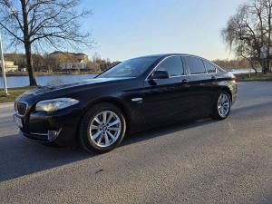 Black BMW 525 2012 in Siauliai, with an engine capacity of 2.00 L and mileage of 266 thousand km for 11700 €, photo 13 on AUTOMOTO.COM.LV