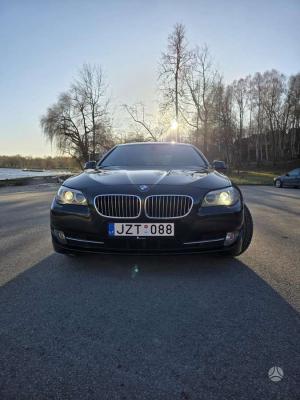 Black BMW 525 2012 in Siauliai, with an engine capacity of 2.00 L and mileage of 266 thousand km for 11700 €, photo 14 on AUTOMOTO.COM.LV