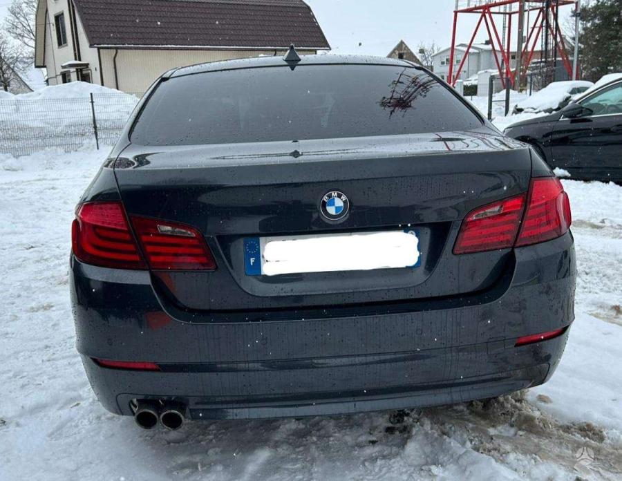 Melns BMW 525 2012 Tauragė, ar dzinēja tilpumu 2.00 L un nobraukumu 238 tūkst. km par 9300 €, foto 7 vietnē AUTOMOTO.COM.LV
