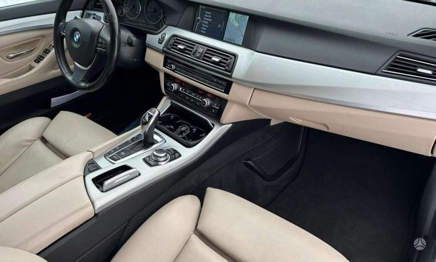 Melns BMW 525 2012 Tauragė, ar dzinēja tilpumu 2.00 L un nobraukumu 238 tūkst. km par 9300 €, foto 10 vietnē AUTOMOTO.COM.LV