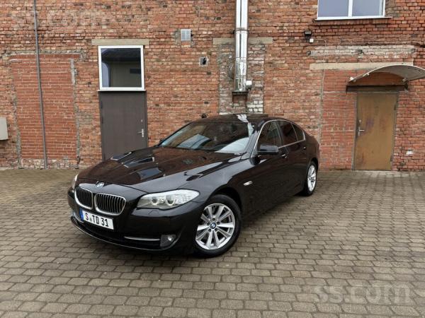 Melns BMW 525 2012 Cēsis, ar dzinēja tilpumu 2.00 L un nobraukumu 290 tūkst. km par 9550 €, foto 1 vietnē AUTOMOTO.COM.LV