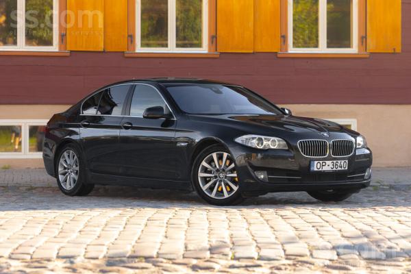 Melns BMW 525 2012 Jelgava, ar dzinēja tilpumu 2.00 L un nobraukumu 166 tūkst. km par 11490 €, foto 1 vietnē AUTOMOTO.COM.LV