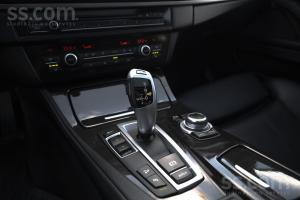 Melns BMW 525 2012 Jelgava, ar dzinēja tilpumu 2.00 L un nobraukumu 166 tūkst. km par 11490 €, foto 17 vietnē AUTOMOTO.COM.LV