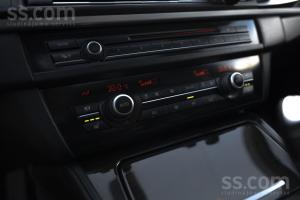 Melns BMW 525 2012 Jelgava, ar dzinēja tilpumu 2.00 L un nobraukumu 166 tūkst. km par 11490 €, foto 18 vietnē AUTOMOTO.COM.LV