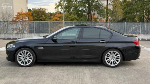Black BMW 525 2012 in Vilnius, with an engine capacity of 2.00 L and mileage of 317 thousand km for 13600 €, photo 7 on AUTOMOTO.COM.LV