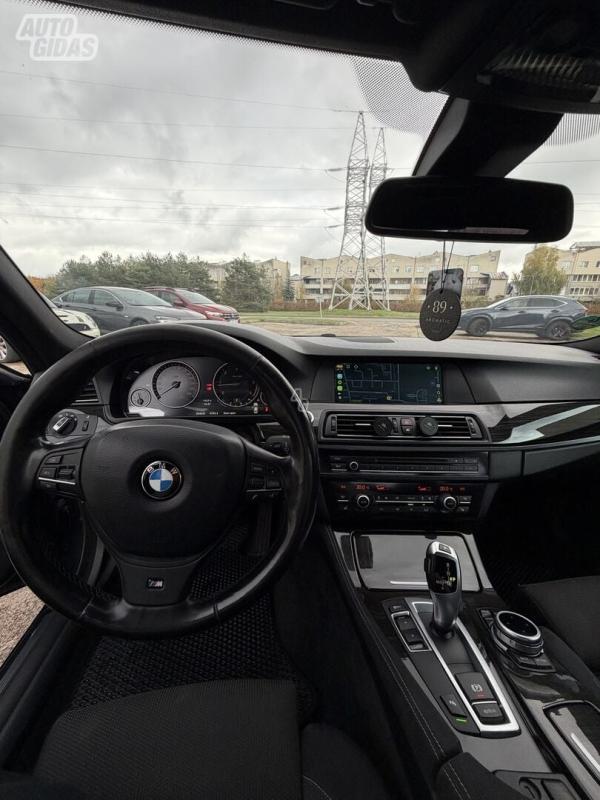 BMW 525 2012 Viļņa vietnē Melns BMW 525 2012 Viļņa, ar dzinēja tilpumu 2.00 L un nobraukumu 294 tūkst. km par 9800 €, foto 11 vietnē AUTOMOTO.COM.LV