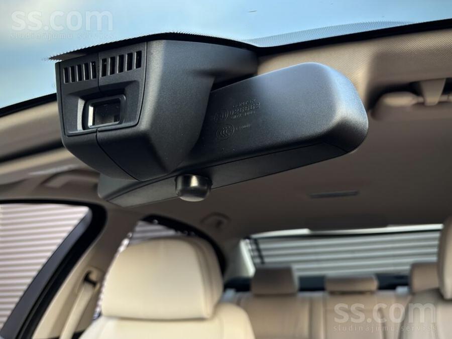 Black BMW 525 2013 in Riga, with an engine capacity of 2.00 L and mileage of 241 thousand km for 12950 €, photo 15 on AUTOMOTO.COM.LV