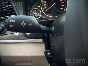 Black BMW 525 2013 in Riga, with an engine capacity of 2.00 L and mileage of 241 thousand km for 12950 €, photo 16 on AUTOMOTO.COM.LV