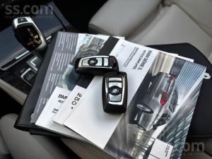 Black BMW 525 2013 in Riga, with an engine capacity of 2.00 L and mileage of 241 thousand km for 12950 €, photo 23 on AUTOMOTO.COM.LV