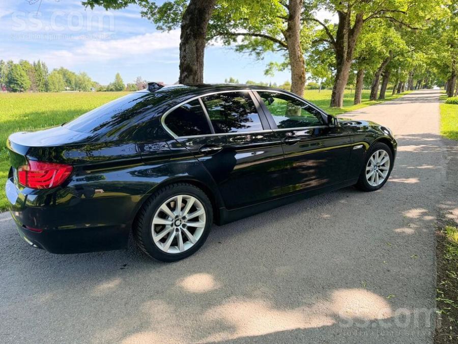 Melns BMW 525 2013 Rīga, ar dzinēja tilpumu 2.00 L un nobraukumu 194 tūkst. km par 9200 €, foto 3 vietnē AUTOMOTO.COM.LV