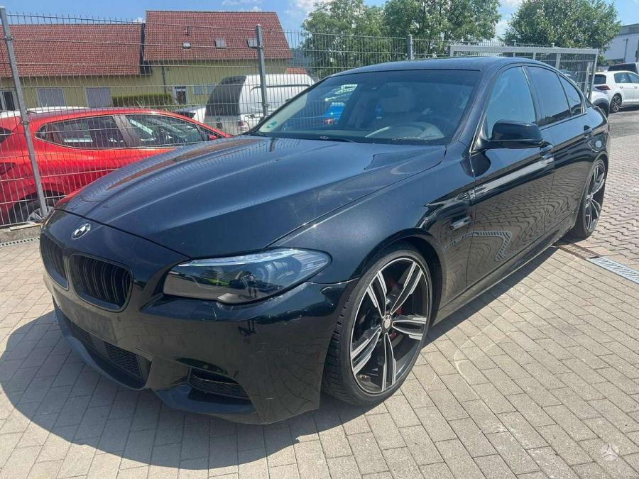 Melns BMW 525 2013 Kauņa, ar dzinēja tilpumu 2.00 L un nobraukumu 230 tūkst. km par 9880 €, foto 1 vietnē AUTOMOTO.COM.LV