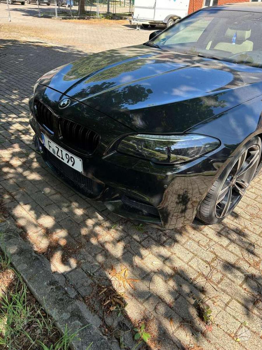 Melns BMW 525 2013 Kauņa, ar dzinēja tilpumu 2.00 L un nobraukumu 230 tūkst. km par 9880 €, foto 10 vietnē AUTOMOTO.COM.LV