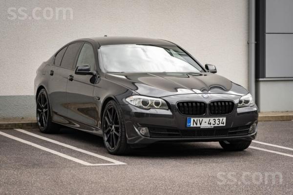 Melns BMW 525 2013 Rīga, ar dzinēja tilpumu 2.00 L un nobraukumu 341 tūkst. km par 8500 €, foto 3 vietnē AUTOMOTO.COM.LV