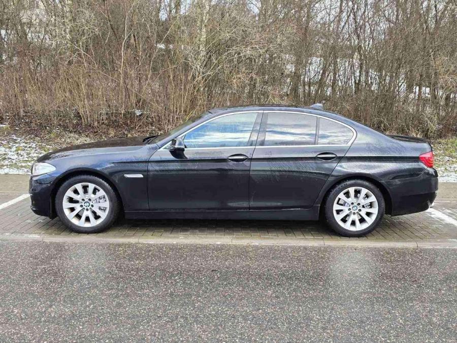 Black BMW 525 2014 in Vilnius, with an engine capacity of 2.00 L and mileage of 270 thousand km for 8500 €, photo 7 on AUTOMOTO.COM.LV