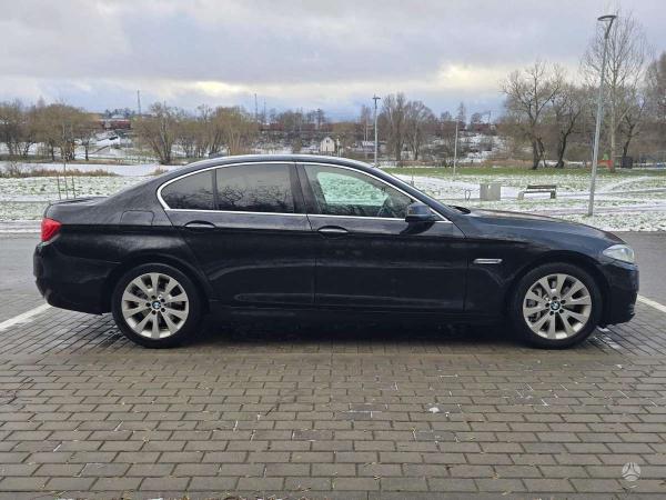 Black BMW 525 2014 in Vilnius, with an engine capacity of 2.00 L and mileage of 270 thousand km for 8500 €, photo 10 on AUTOMOTO.COM.LV