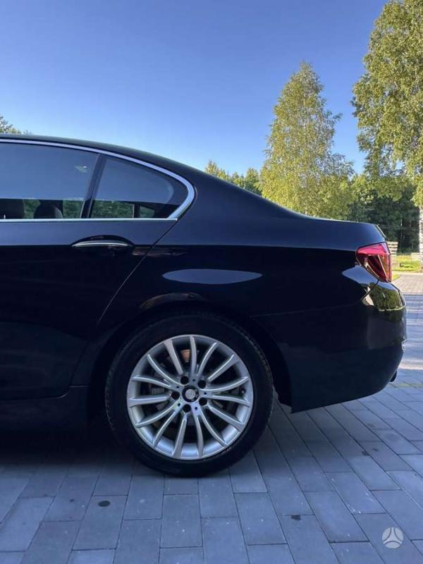 Melns BMW 525 2014 Kazlų Rūda, ar dzinēja tilpumu 2.00 L un nobraukumu 379 tūkst. km par 9999 €, foto 8 vietnē AUTOMOTO.COM.LV