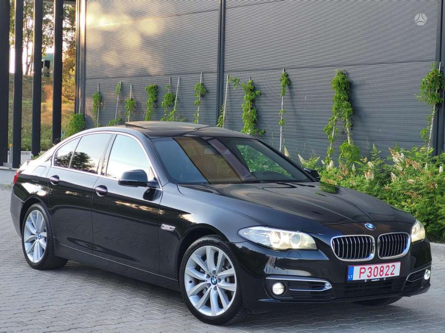 Black BMW 525 2014 in Vilnius, with an engine capacity of 2.00 L and mileage of 340 thousand km for 11950 €, photo 3 on AUTOMOTO.COM.LV