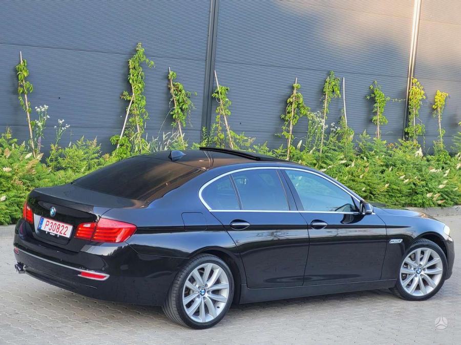 Black BMW 525 2014 in Vilnius, with an engine capacity of 2.00 L and mileage of 340 thousand km for 11950 €, photo 8 on AUTOMOTO.COM.LV