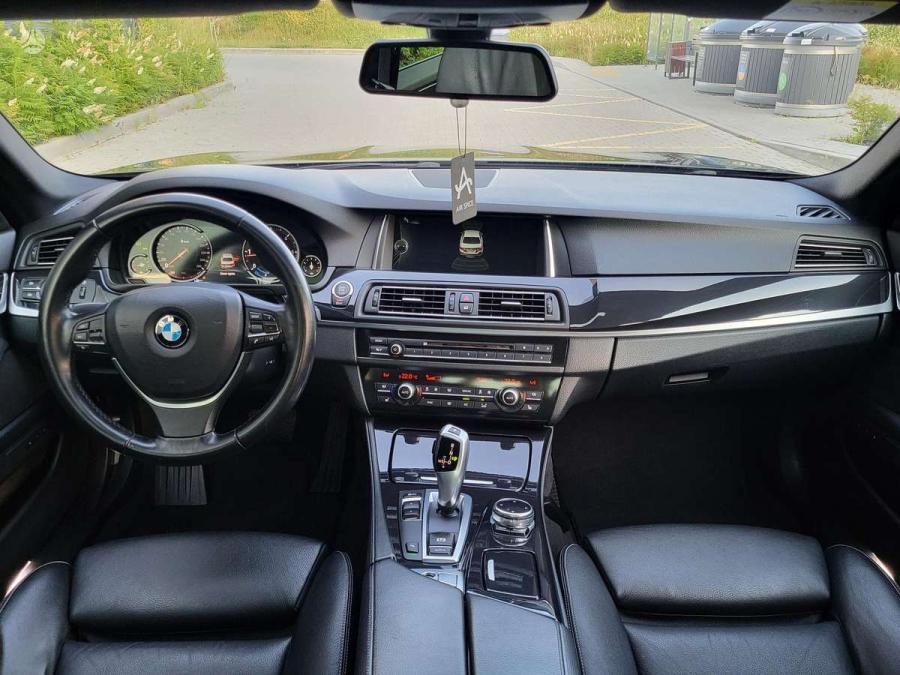 Black BMW 525 2014 in Vilnius, with an engine capacity of 2.00 L and mileage of 340 thousand km for 11950 €, photo 22 on AUTOMOTO.COM.LV