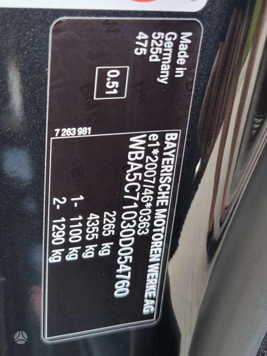 Black BMW 525 2014 in Vilnius, with an engine capacity of 2.00 L and mileage of 340 thousand km for 11950 €, photo 29 on AUTOMOTO.COM.LV
